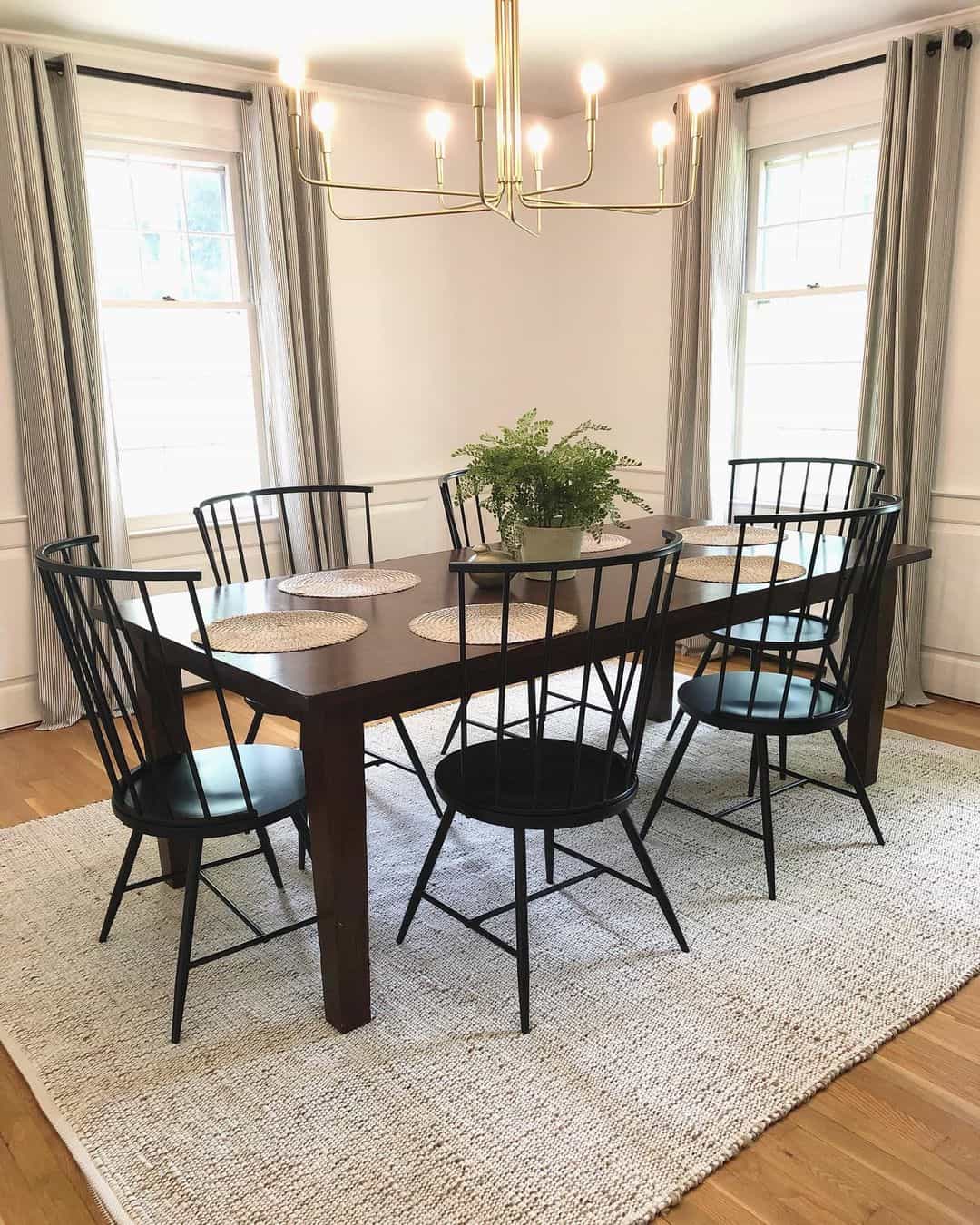21 Beautiful and Welcoming Dining Room Table Ideas