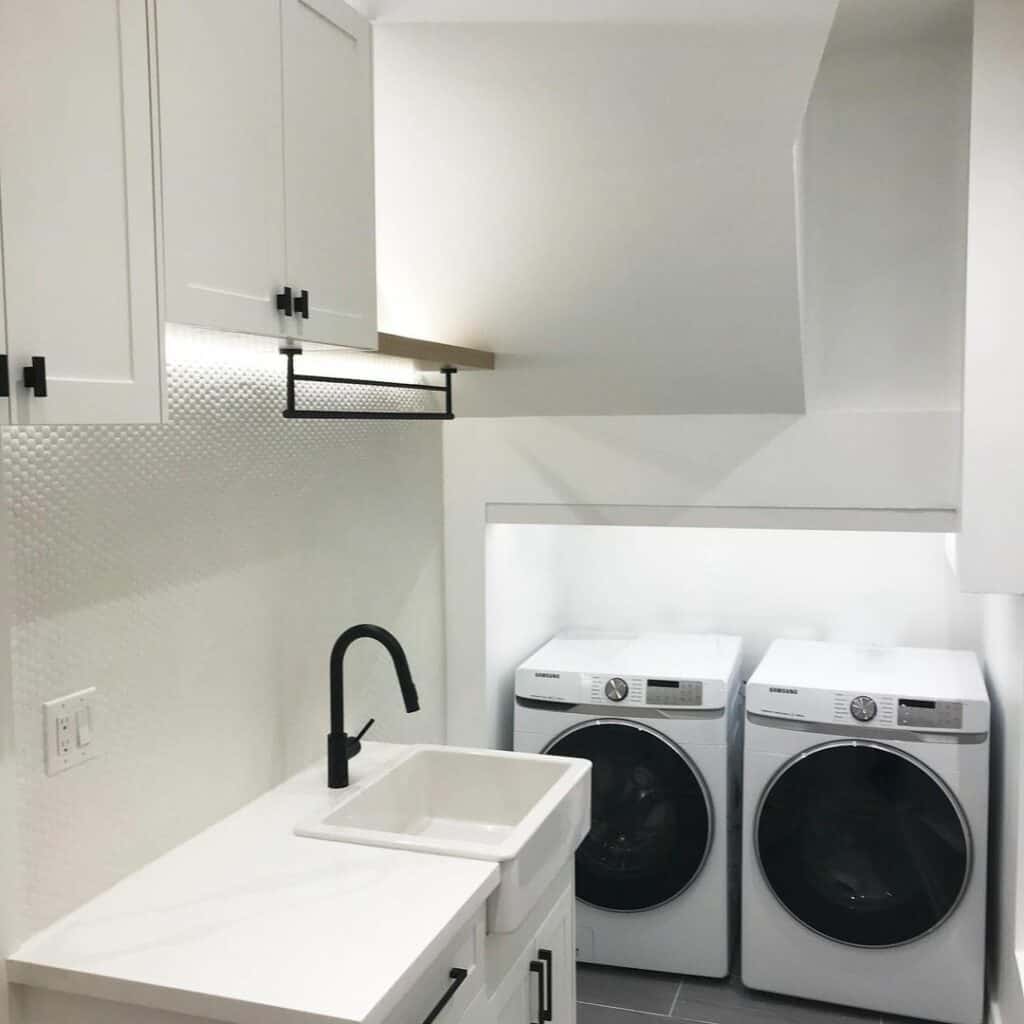 25 Amazing Laundry Room Storage Tips for Organizational Bliss
