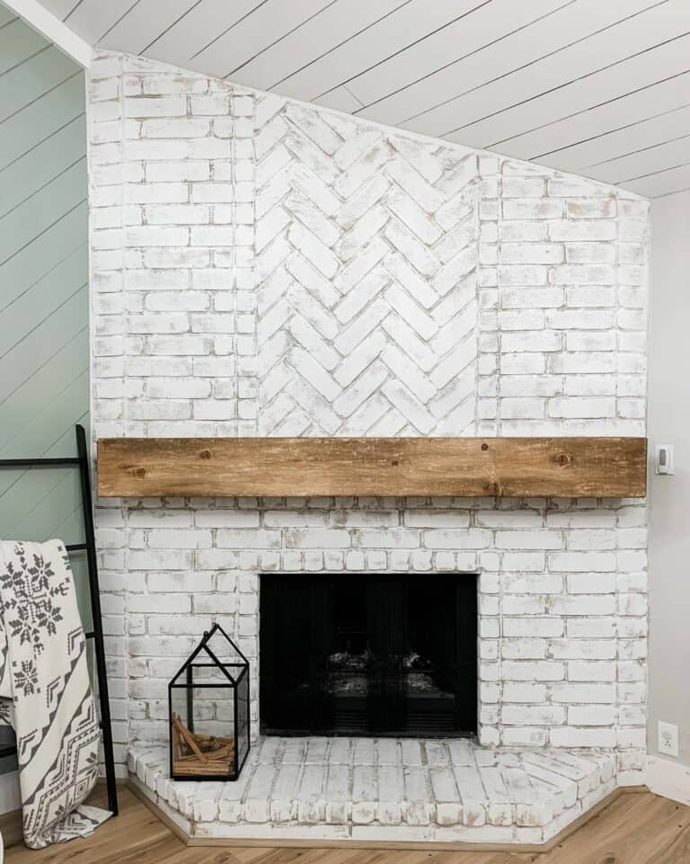 12 Elegant Herringbone Fireplaces That Add a Touch of Class