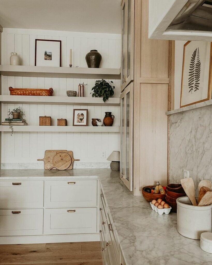 24 White Shiplap Design Ideas for a Charming Space