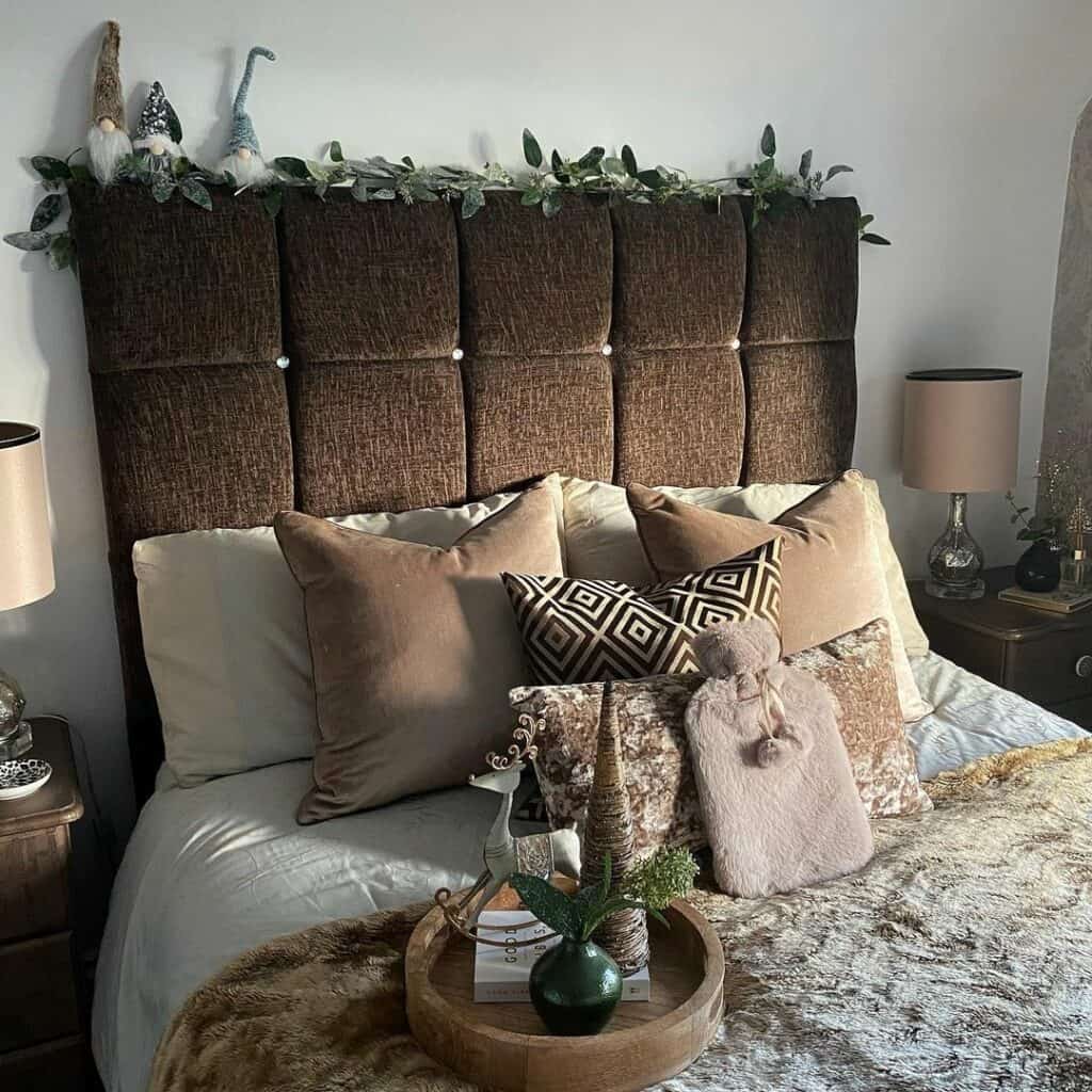 20 Brown Bedroom Designs for Extra Coziness