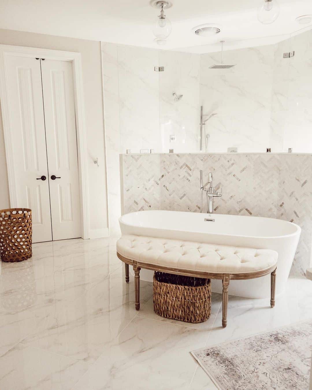 22 Luminous Shower Lighting Ideas To Show Off Your Bathroom