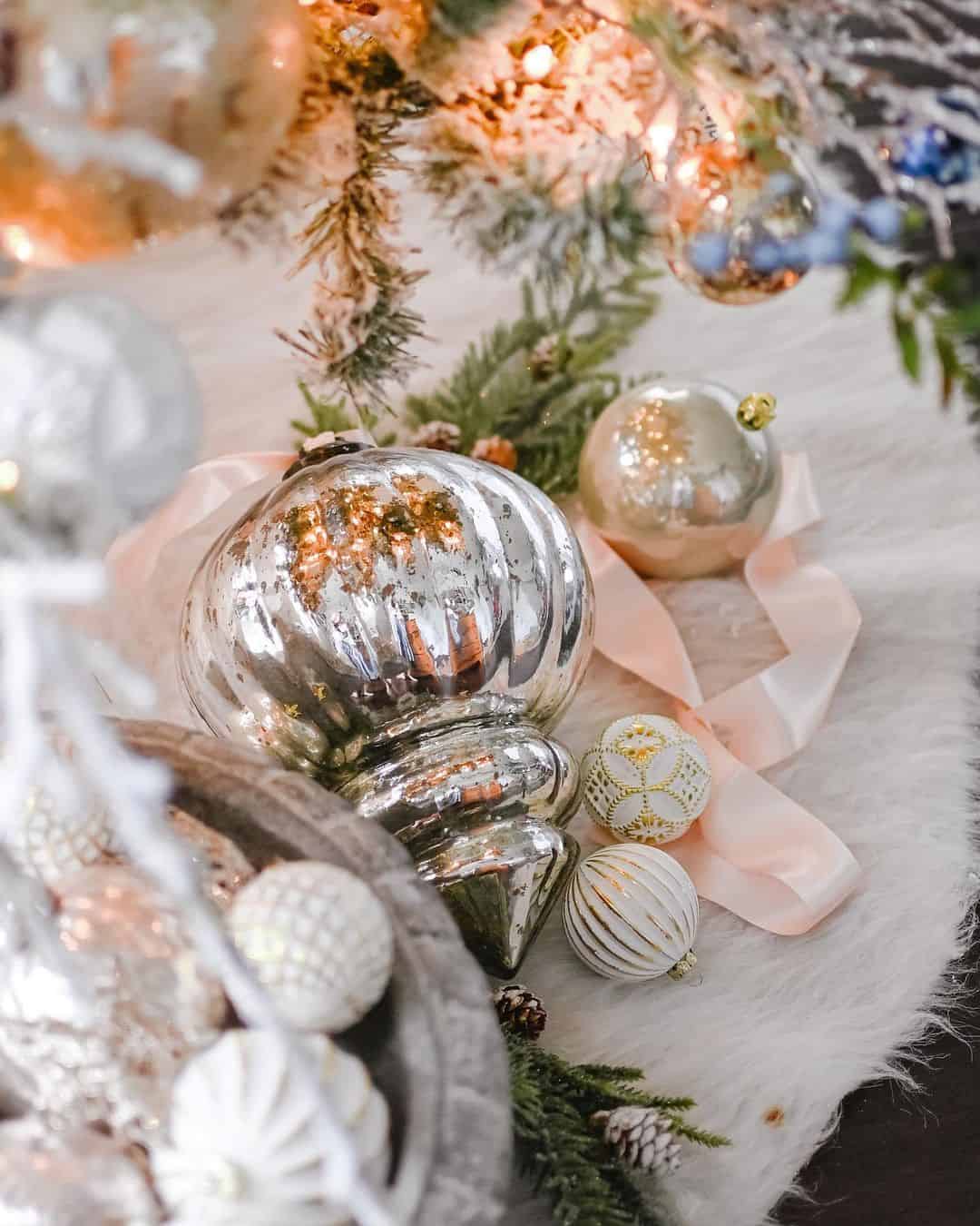 22 Silver Christmas Decorations Ideas With Holiday Glam