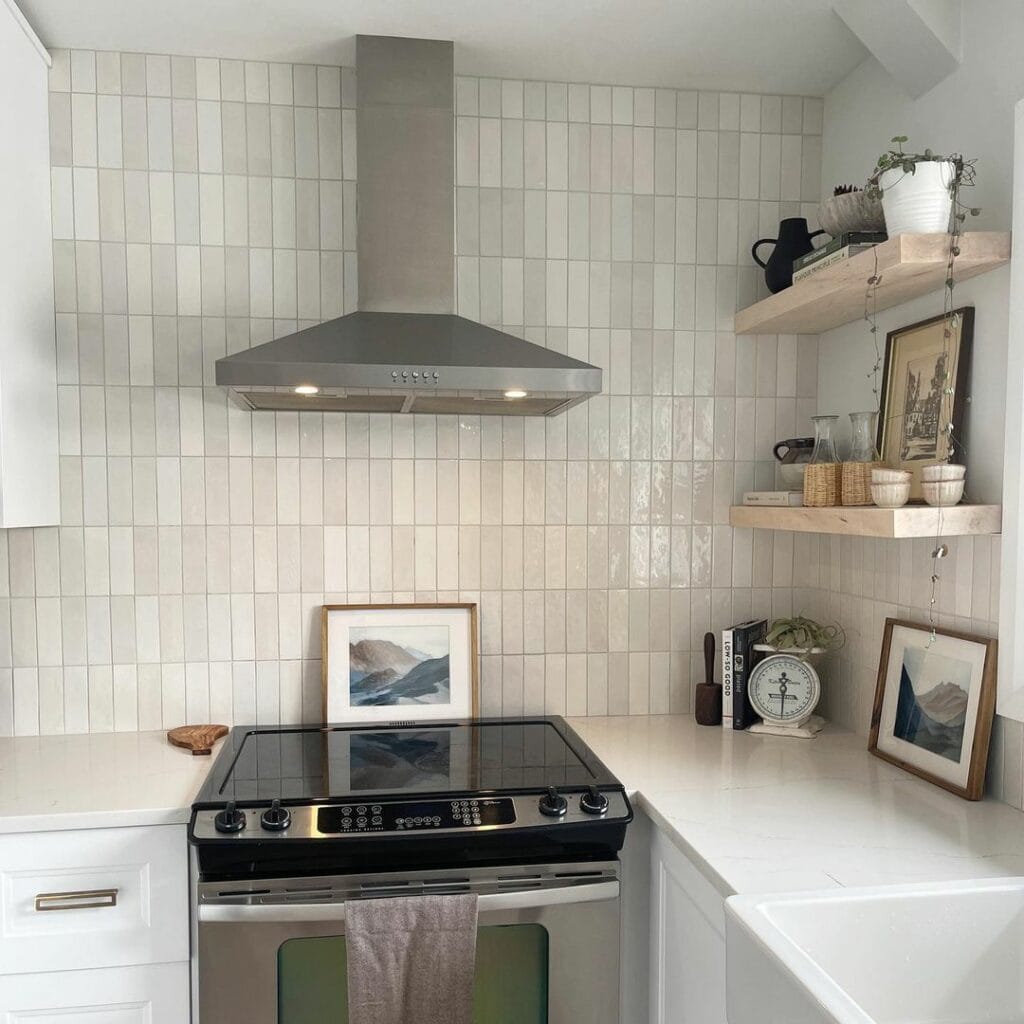 Cooking with Style: The Real Scoop on Floating Shelves by Range Hoods