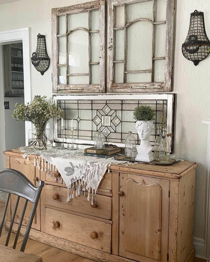 25 Stylish New Ways To Incorporate Window Frame Décor