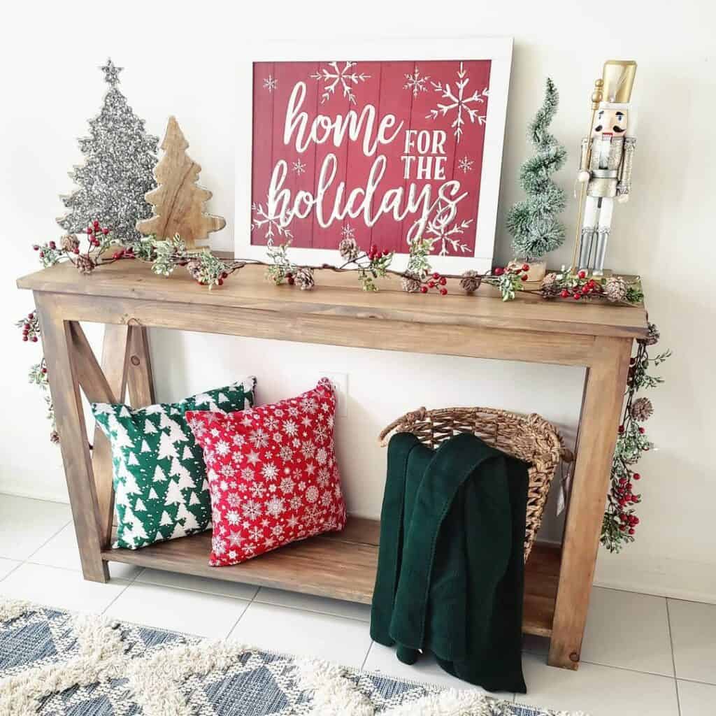 21 Wintery Examples of Entryway Table Christmas Décor