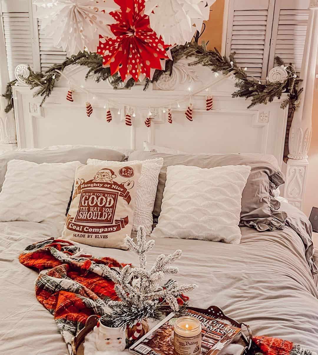 17 Twinkly Winter Wonderland Bedrooms Full of Holiday Style