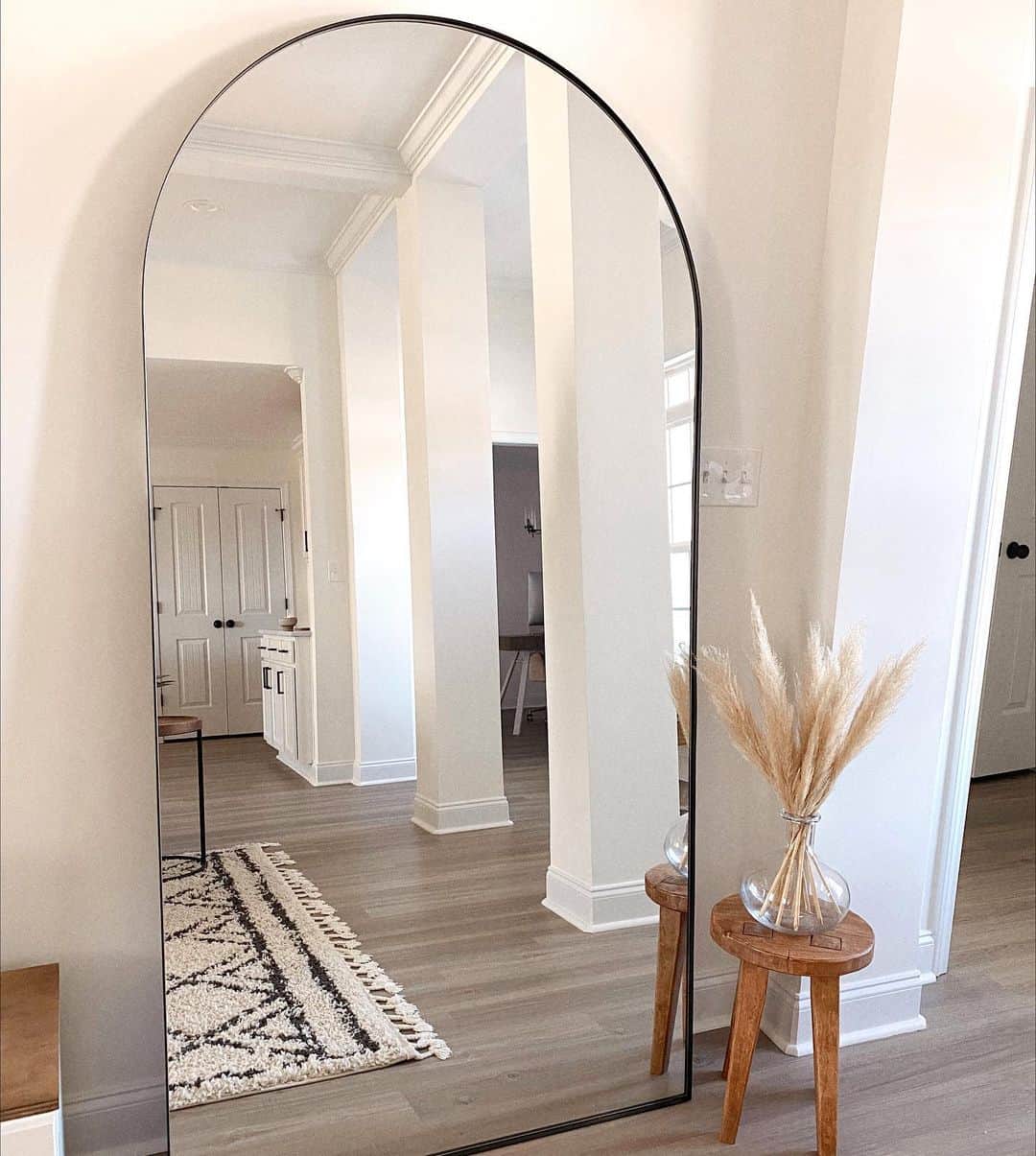24 Dreamy Pampas Grass Décor Ideas for a Delicate Design