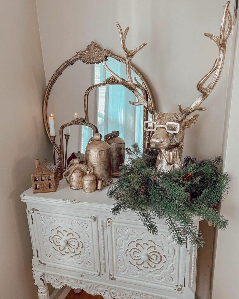 23 Stunning Metallic Christmas Décor Ideas to Deck the Halls