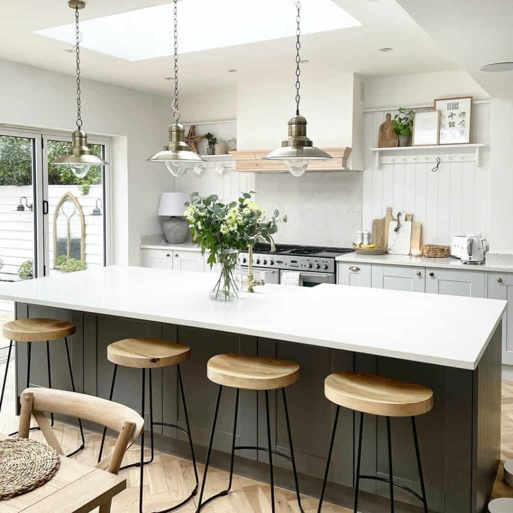 23 Inviting Displays of Kitchen Islands With Four Seats