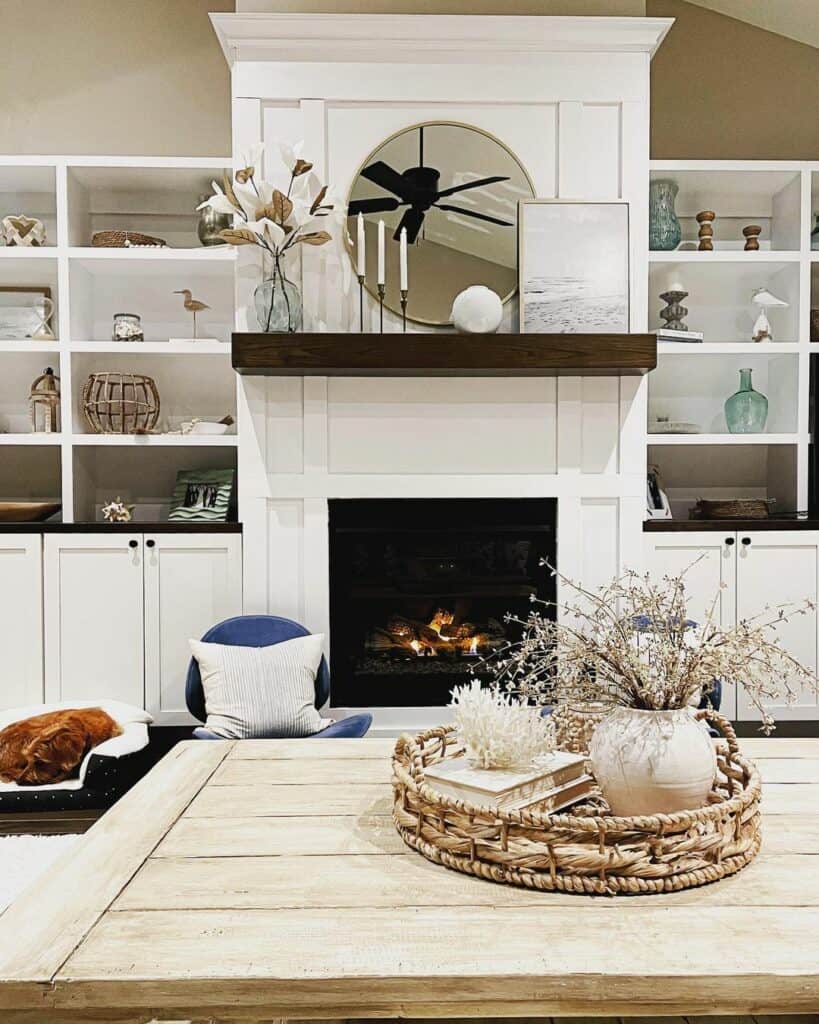 27 Living Room Built-in Ideas for Added Storage and Style