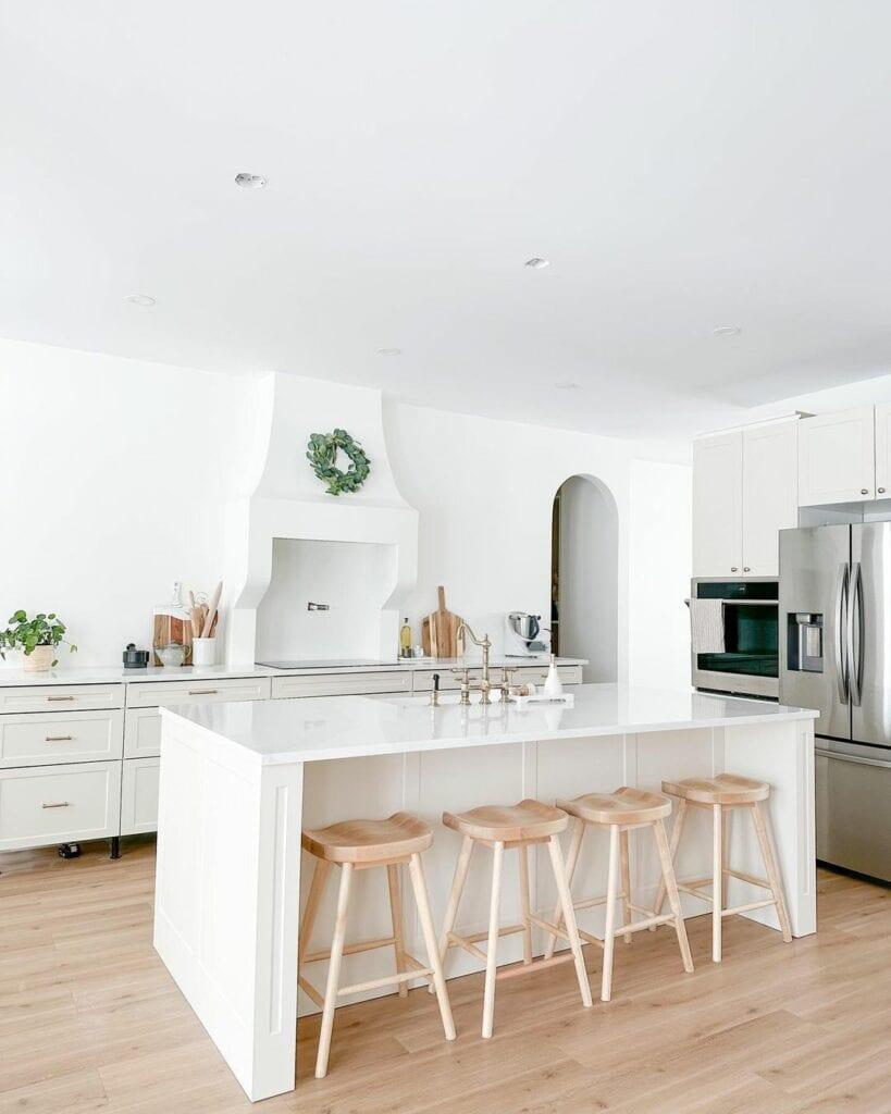 23 Inviting Displays of Kitchen Islands With Four Seats