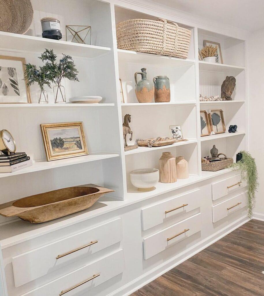 27 Living Room Built-in Ideas for Added Storage and Style