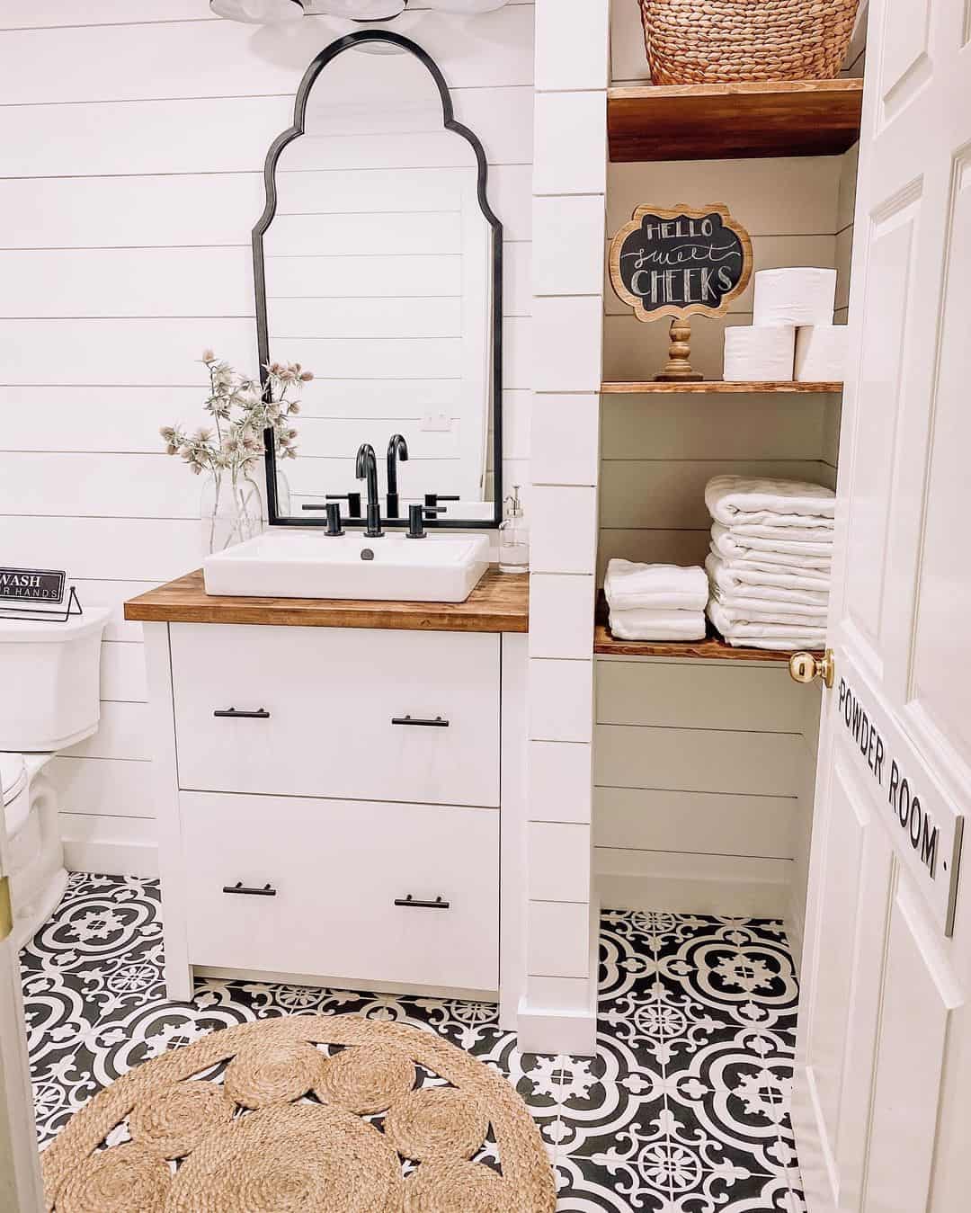 25 Farmhouse Floor Ideas for a Purely Vibrant Home