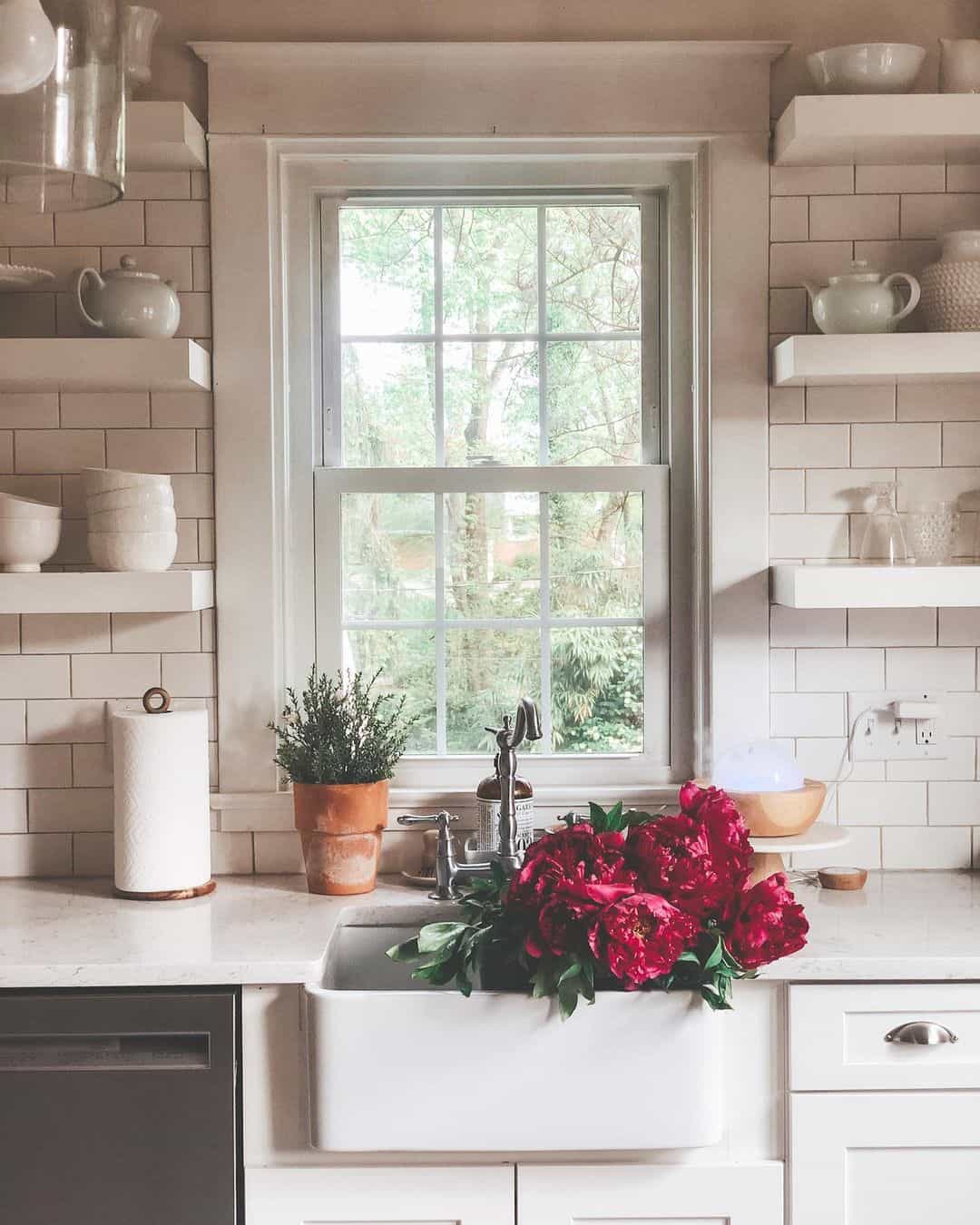 27 Effortlessly Elegant Window Casing Ideas