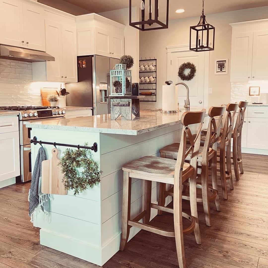 23 Inviting Displays of Kitchen Islands With Four Seats
