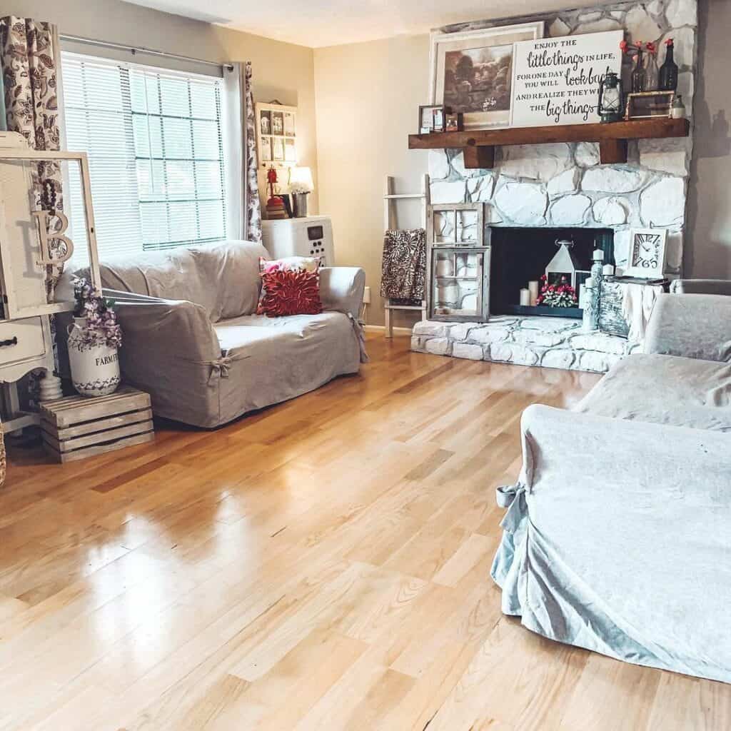 24 Immaculate Living Room Ideas Without Coffee Tables