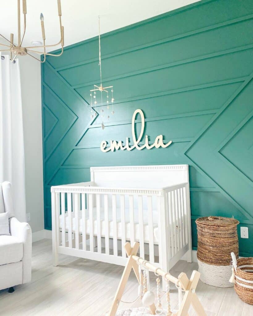 24 Versatile Examples of Green Board and Batten