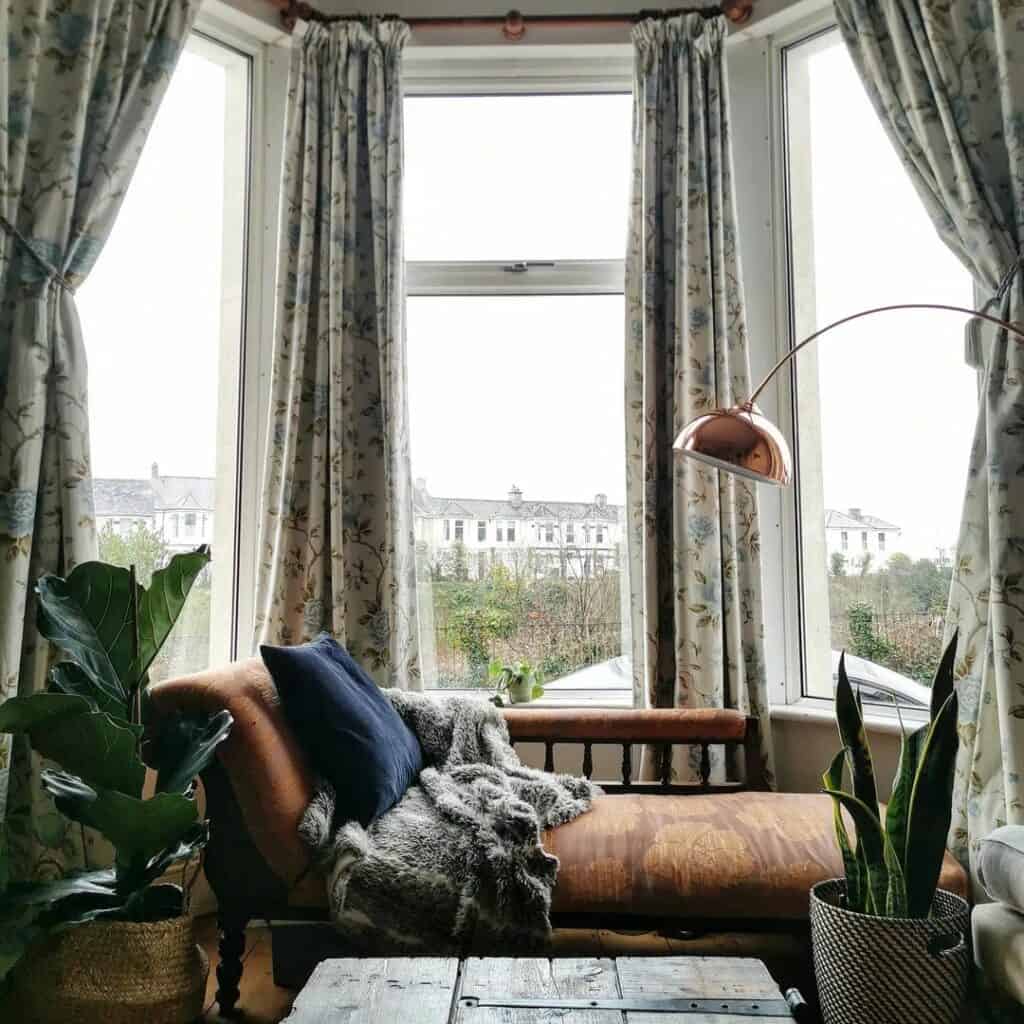 20 Three Window Curtain Ideas for Elevated Privacy