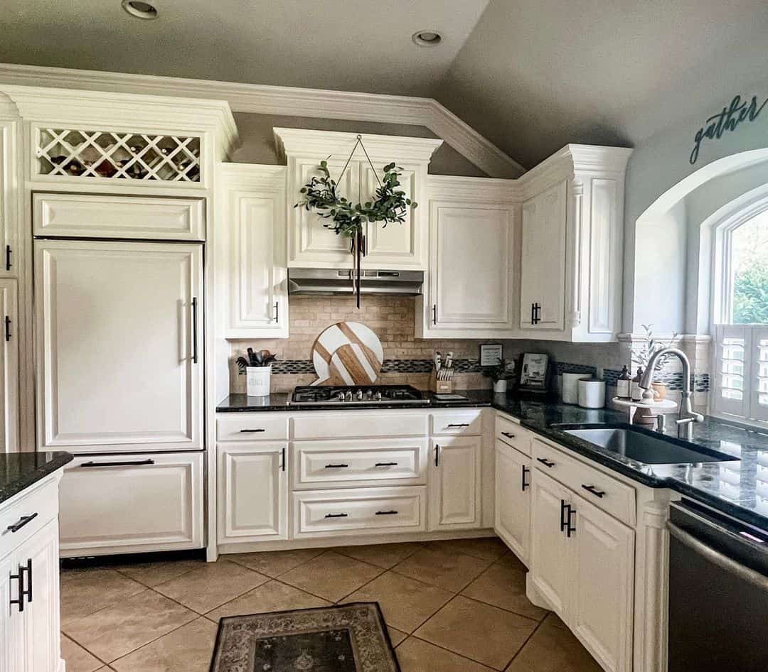 23 Perfect Kitchen Wall Color Ideas With White Cabinets