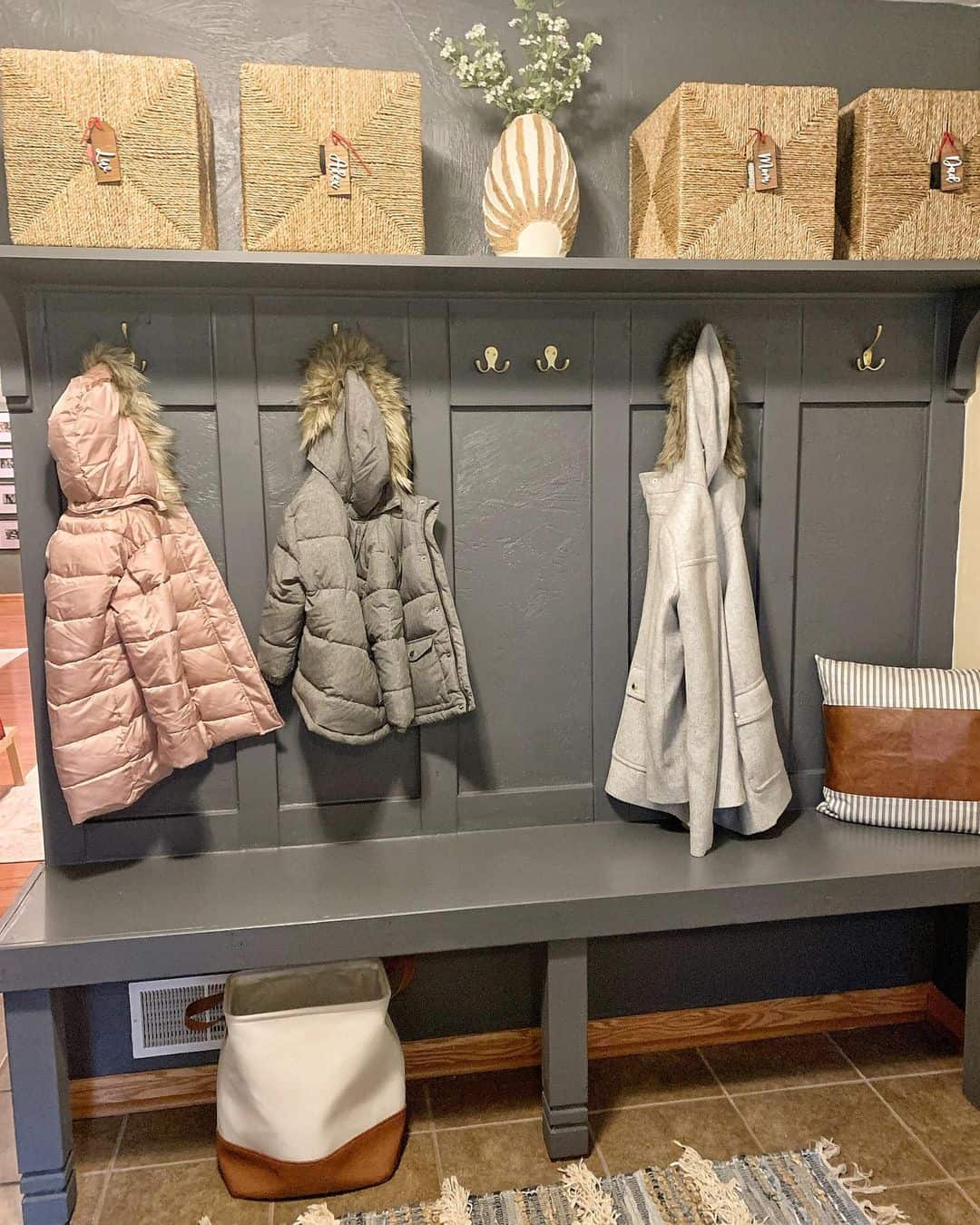24 Design Ideas for Board and Batten Trim With a Shelf
