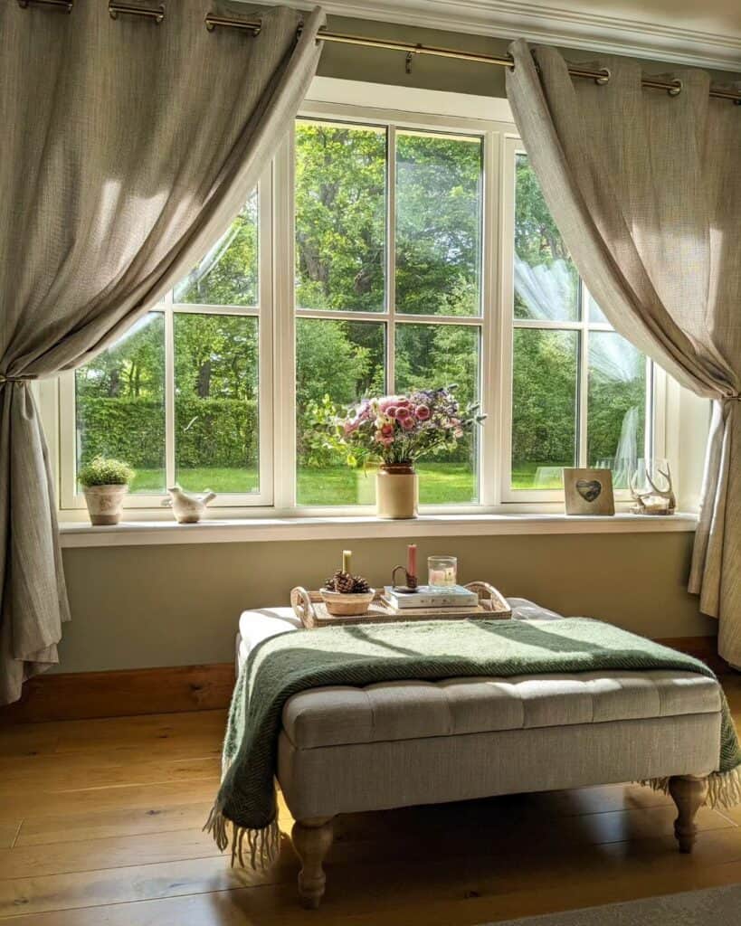 20 Three Window Curtain Ideas for Elevated Privacy